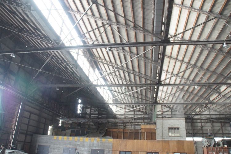 市民見学会で野村助教が工場建築の特徴を解説 | 崇城大学